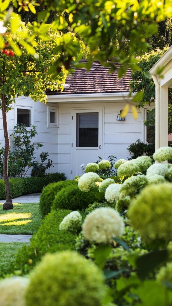 36+ Beautiful Hydrangea Landscaping Ideas! - Grow Your Yard
