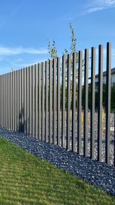 31+ Stylish Modern Fence Designs You Can Copy! - Grow Your Yard