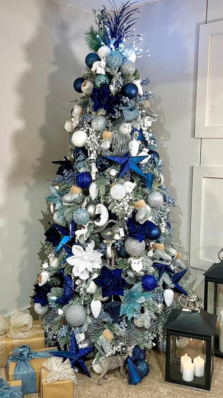 25 Blue And Silver Christmas Tree Ideas To Spark Holiday Magic - Grow ...