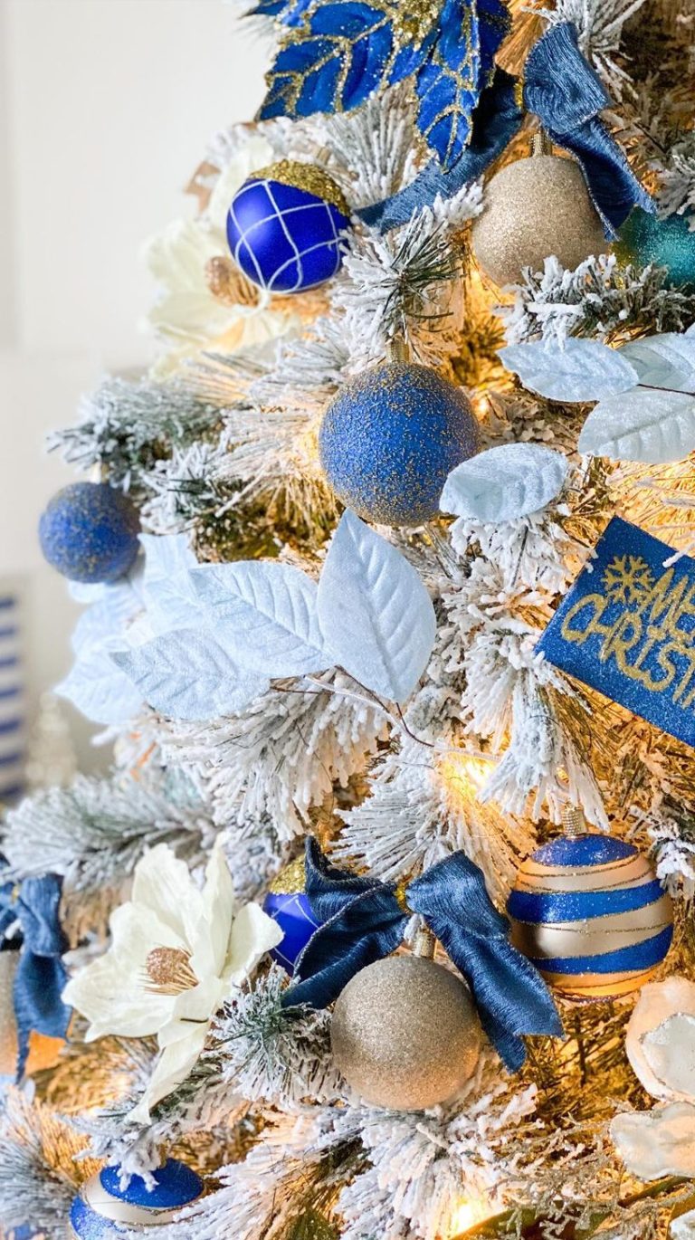 25 Blue And Silver Christmas Tree Ideas To Spark Holiday Magic - Grow ...
