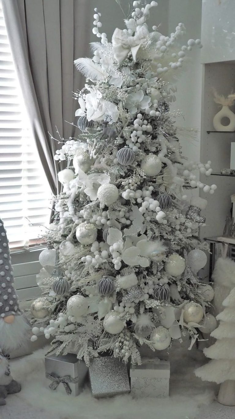 35+ Stunning White Christmas Tree Ideas You've Got To See! - Grow Your Yard