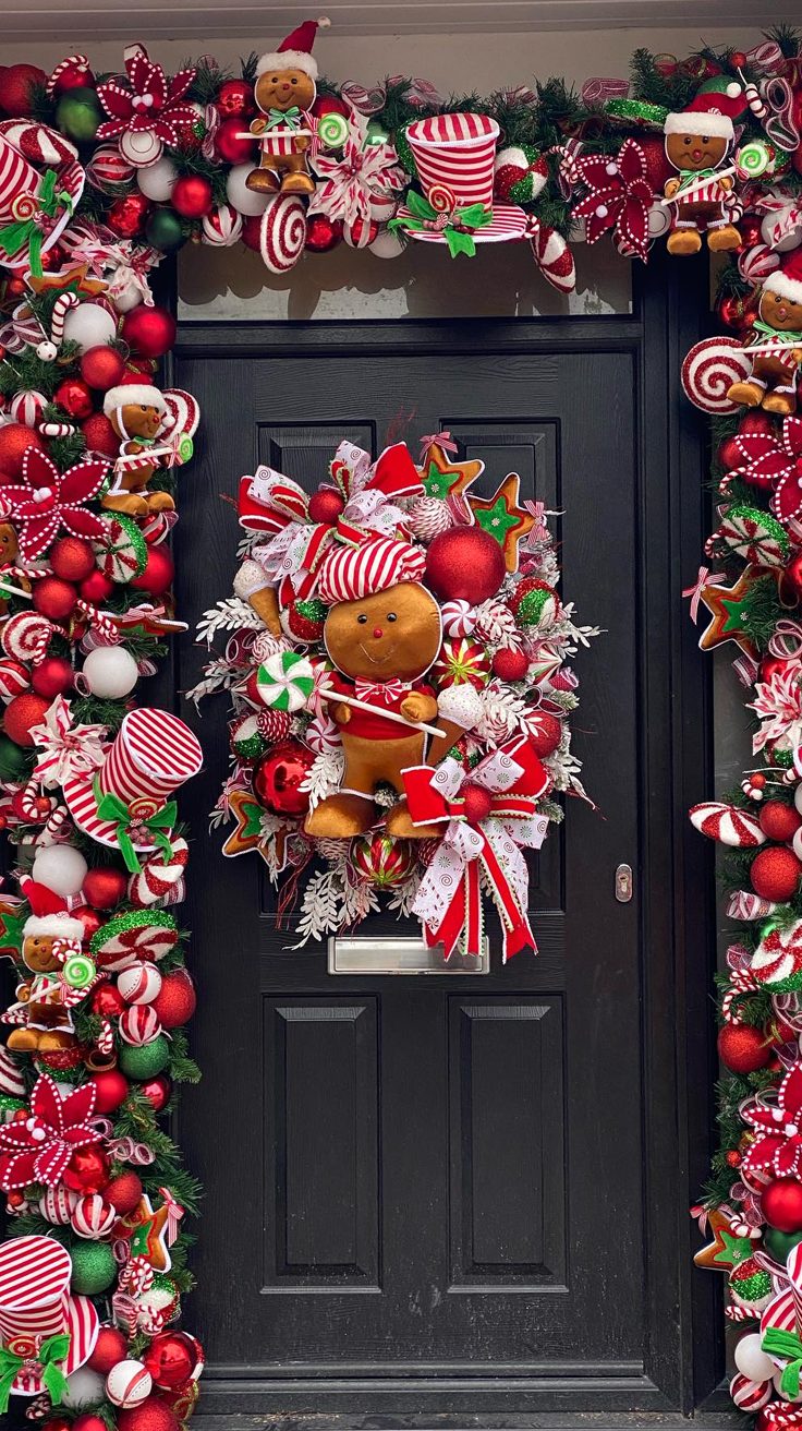 40+ Luxurious Christmas Garland Ideas You Can Copy - Grow Your Yard