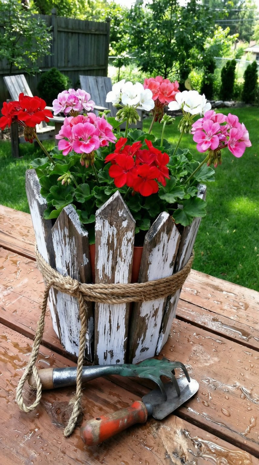 20+ Rustic Planter Ideas To Brighten Up Your Yard! - Grow Your Yard