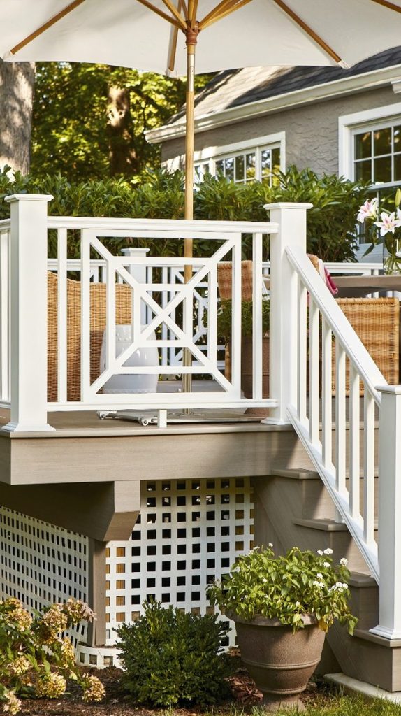 28+ Sleek Deck Railing Ideas To Transform Your Deck - Grow Your Yard
