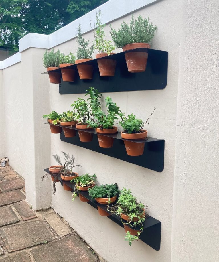 25+ Simple & Stunning Outdoor Wall Planter Ideas! - Grow Your Yard