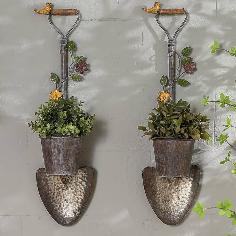 25+ Simple & Stunning Outdoor Wall Planter Ideas! - Grow Your Yard
