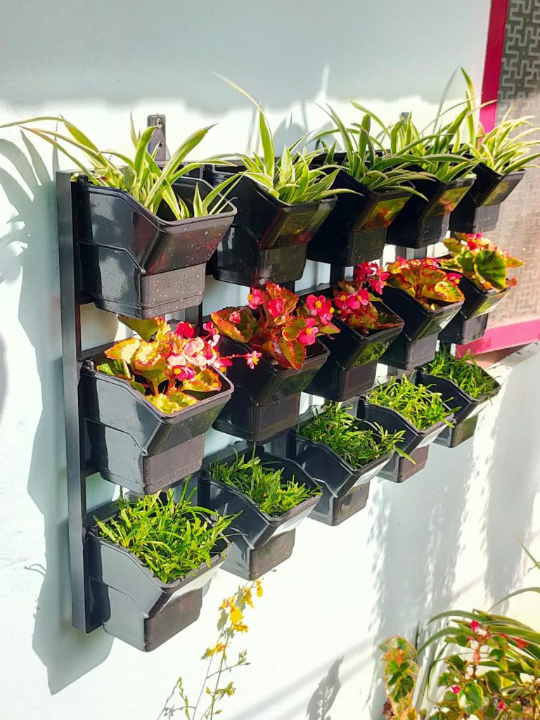 25+ Simple & Stunning Outdoor Wall Planter Ideas! - Grow Your Yard