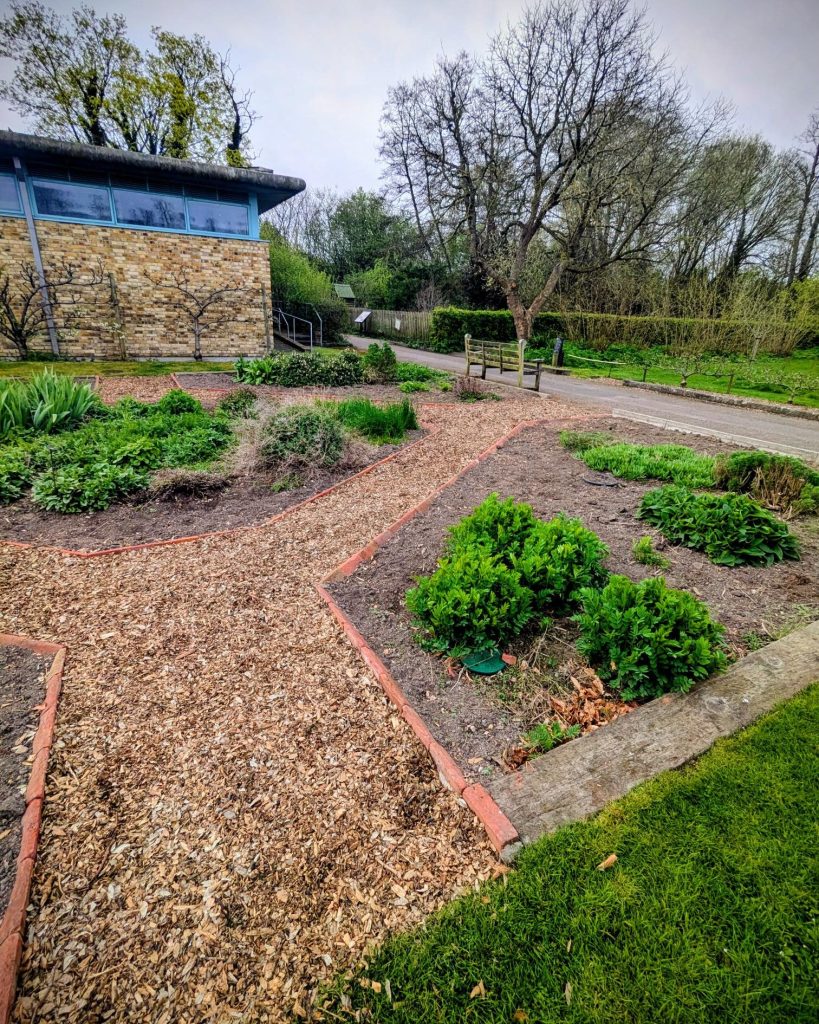 18+ Beautiful Brick Garden Edging Ideas You Can Copy This Summer ...